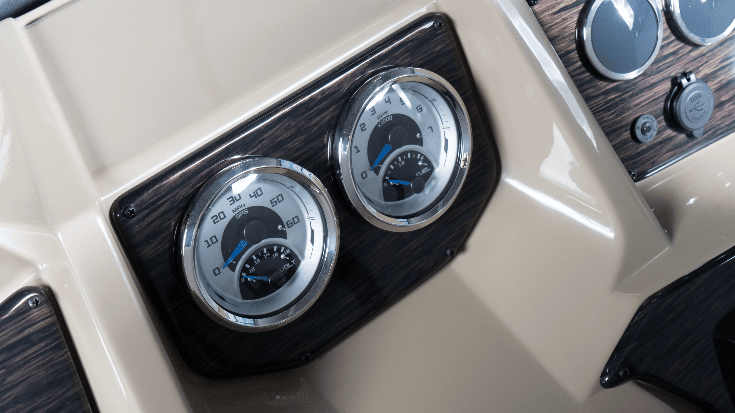 Download a Spec Sheet | Legend Boats