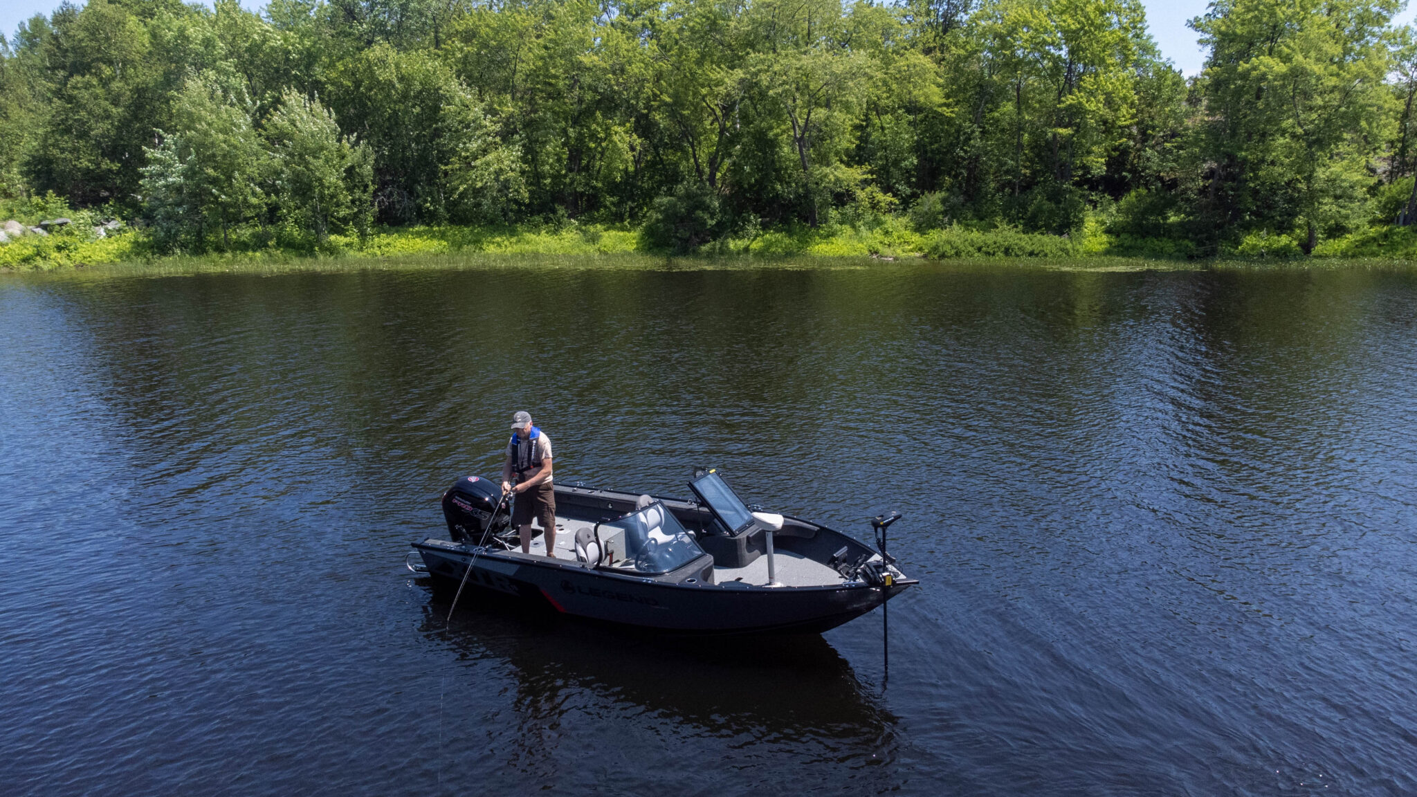 Legend Boats All-Welded Safety Features | Blog | Legend Boats
